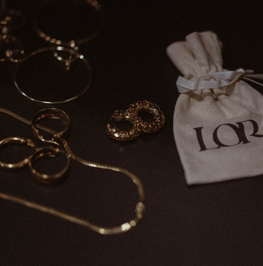 "On Trend" – LOR by Cara Loren